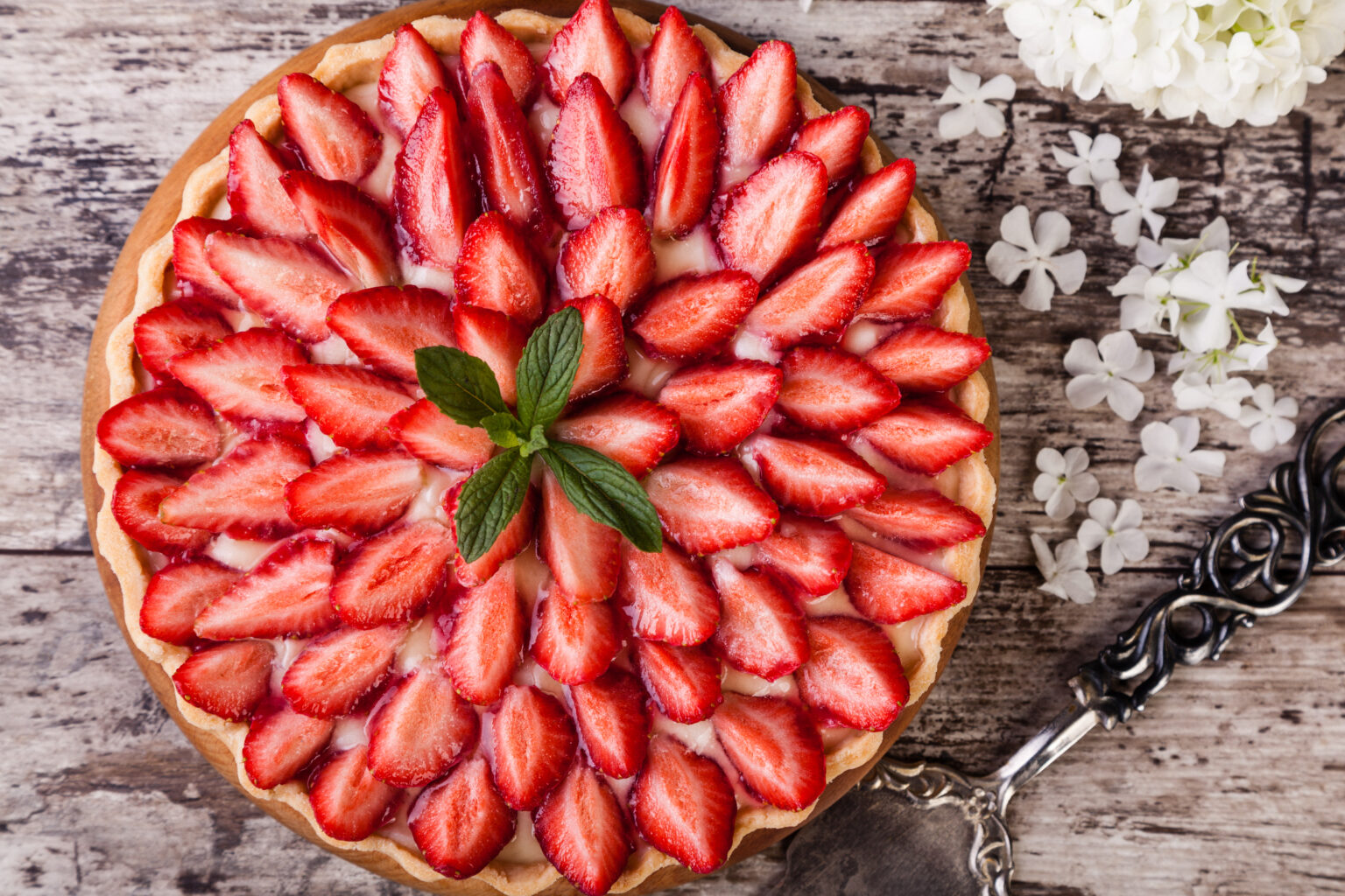 Heavenly Buttery Almond Strawberry Tart | Tupelo Honey